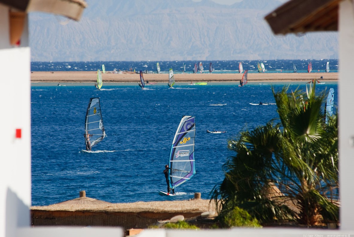 Guide to Egyptian windsurfing: 10 best windsurf spots in Egypt