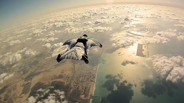 The different types of skydiving and parachuting - Adventure Sports ...